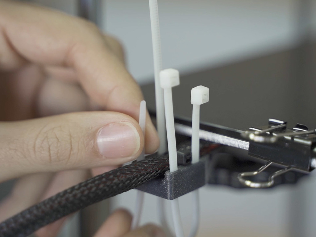 Ender 5 Plus Bed Wire Guide by Duke Doks | Download free STL model ...