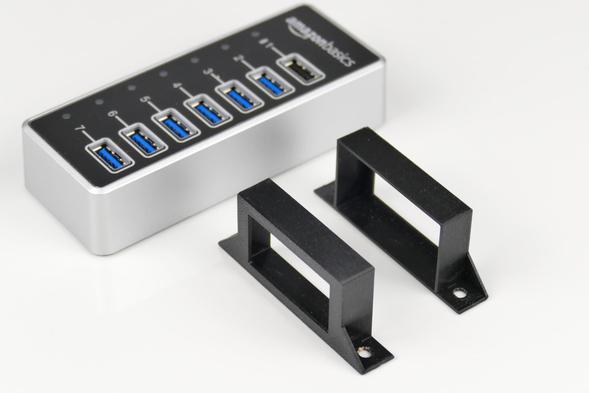 Mounting Brackets for Amazon Basics USB 3.0 Hub by Jan-E.de | Download ...