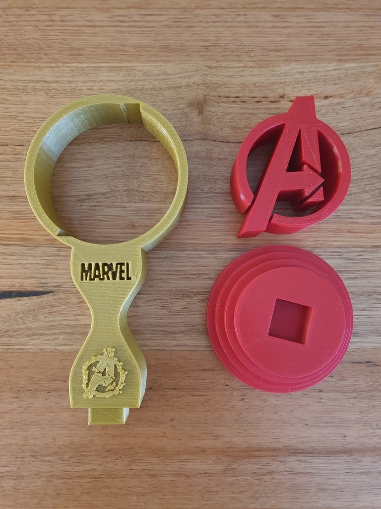 Marvel Avengers Headphones Stand or Trophy by 3DPrintBunny | Download ...