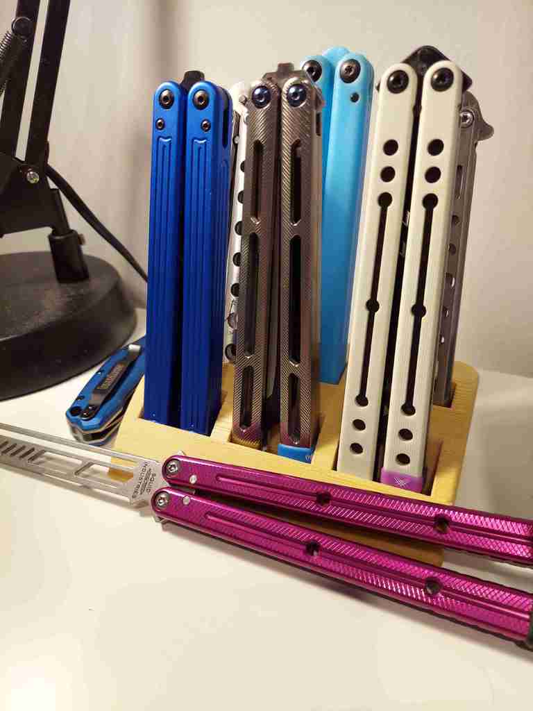 Balisong Stand Display von Manifold3D | Kostenloses STL-Modell ...