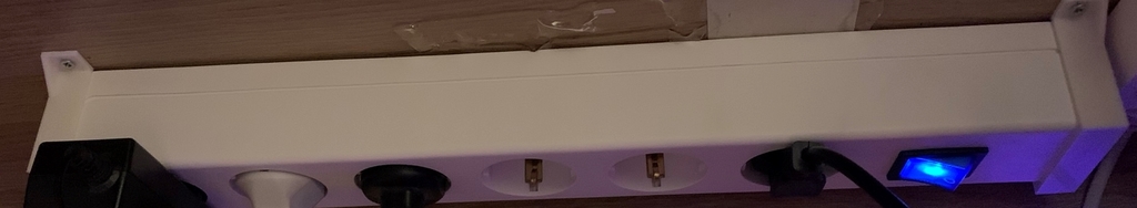 Kopp Unoversal 6 Power Socket Bracket by domi1999 | Download free STL ...