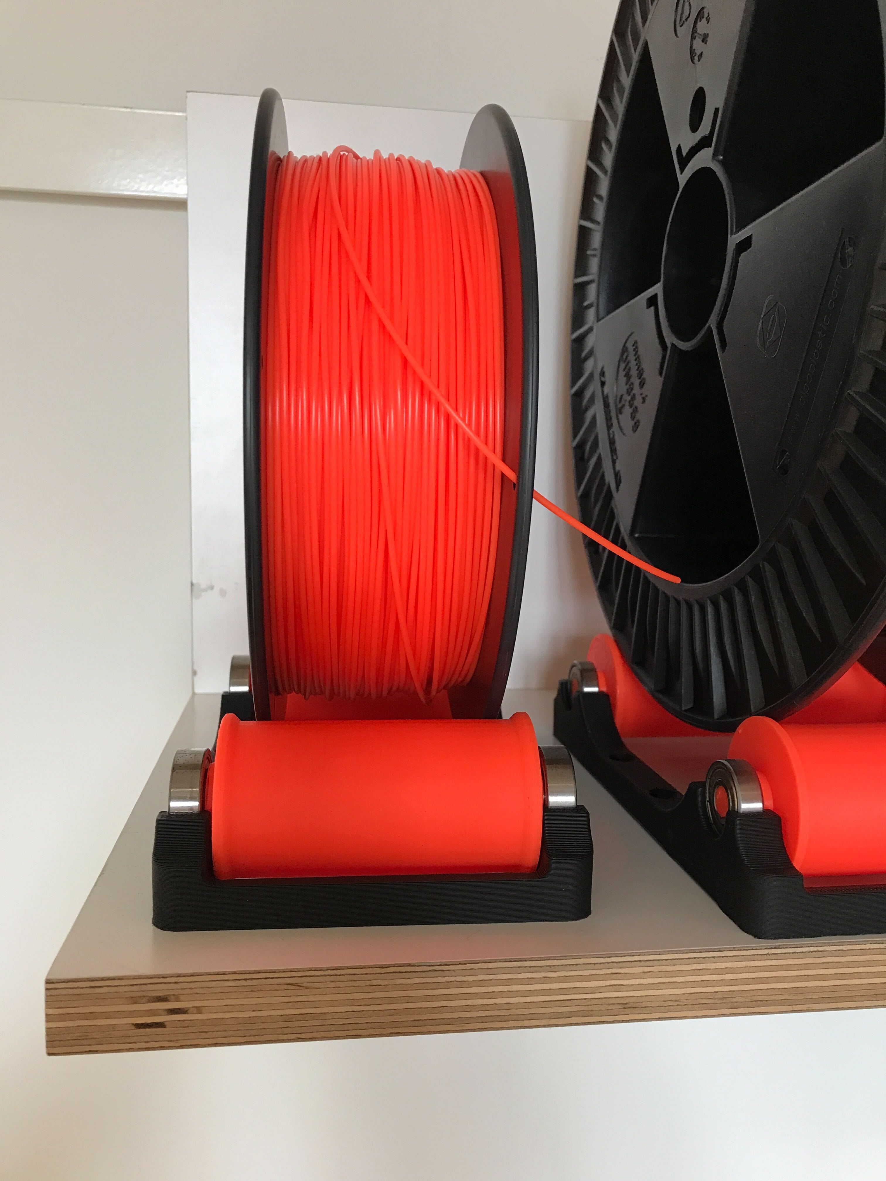 Filament Roller for 1kg and 2,5kg spool by slothstops | Download free ...
