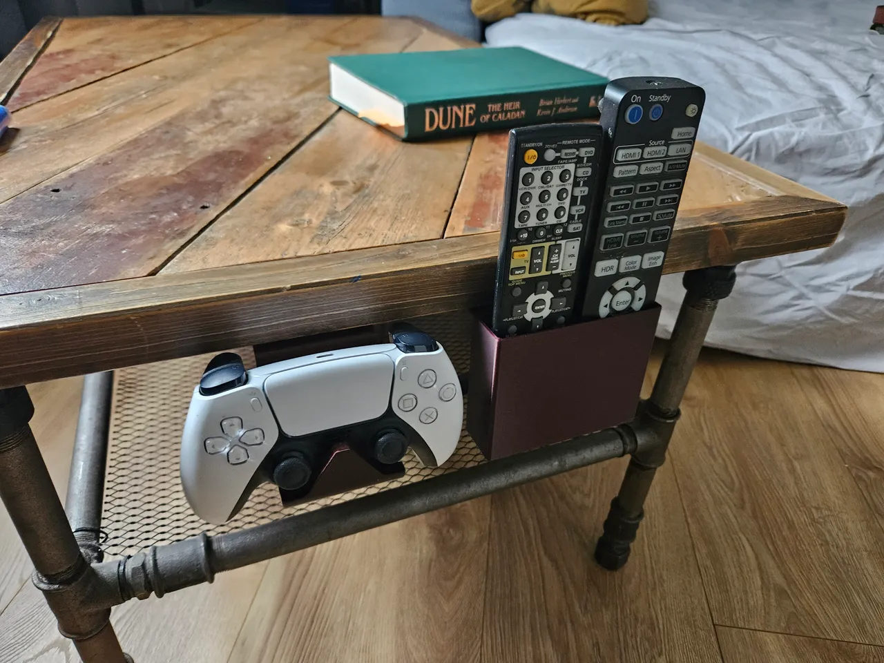 PS5 Controller hanger by Michael | Download free STL model | Printables.com