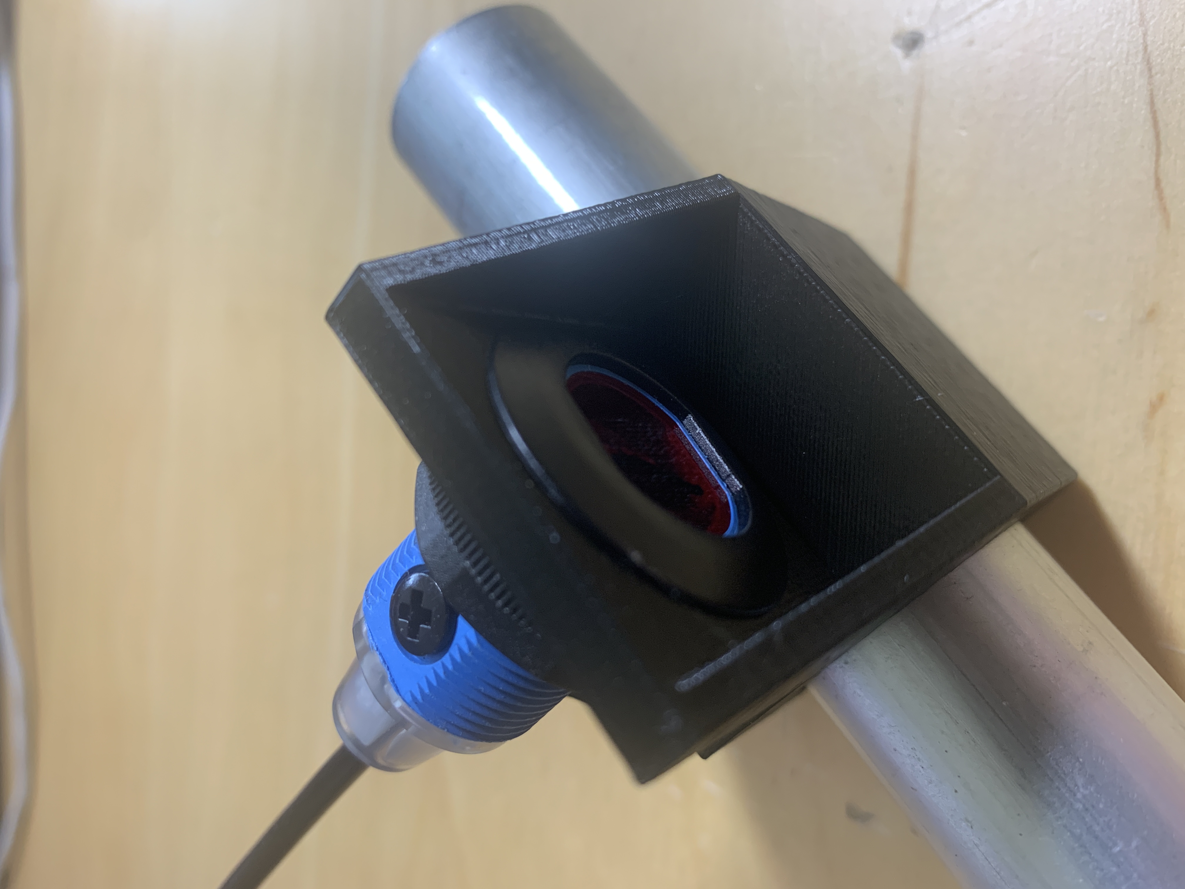 Adapter Clamp 25mm Tube _Photocell M18 Mount (OnShape) by Leon ...