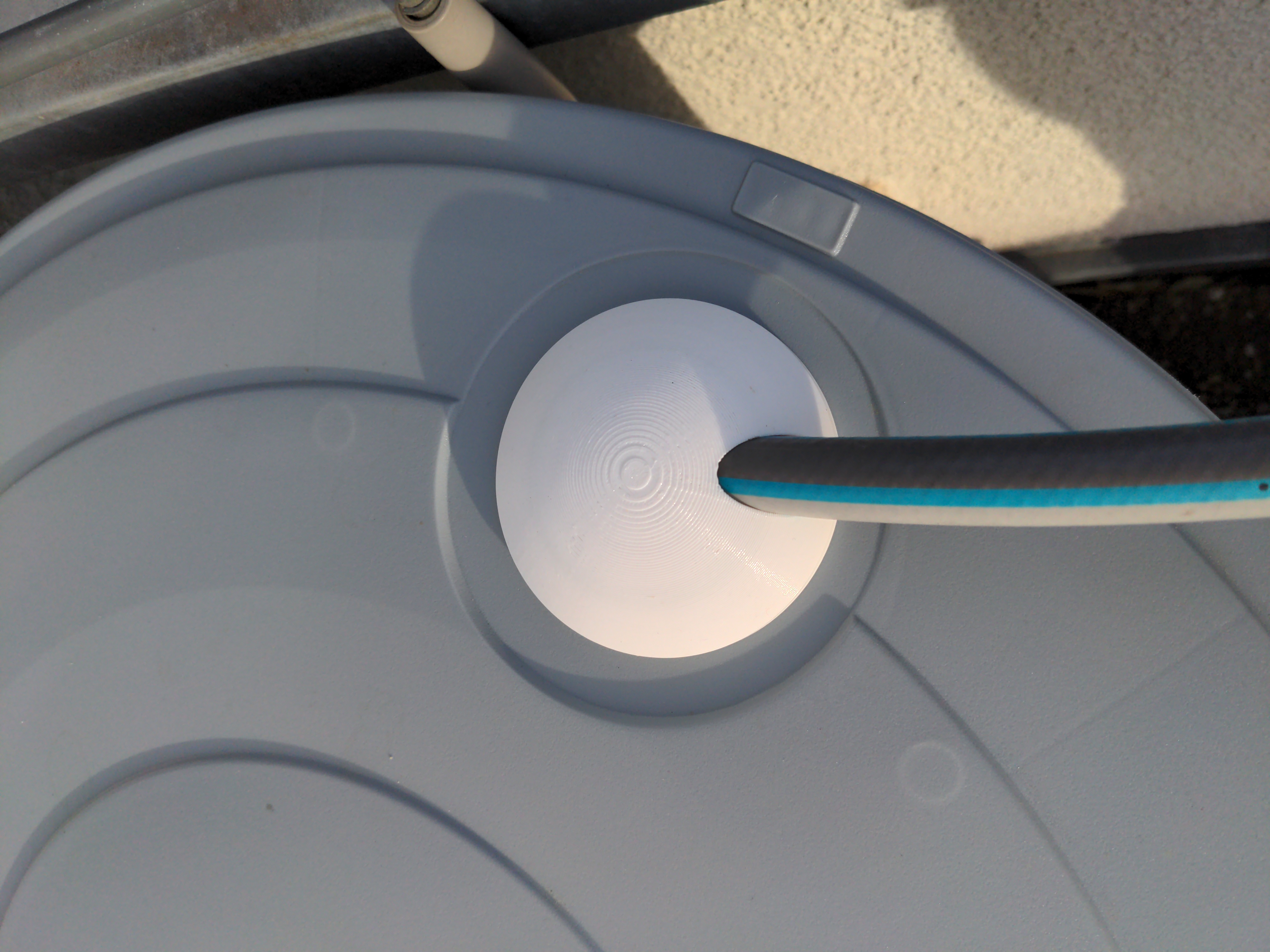 Inlet for a cistern by Bene | Download free STL model | Printables.com