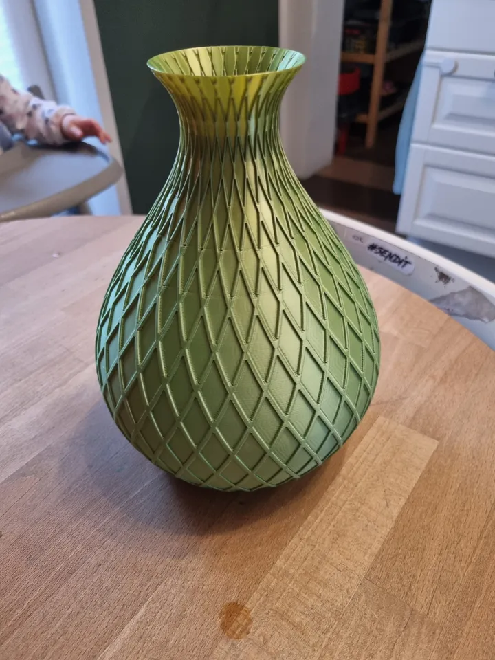 Vase by Ali_Kaa | Download free STL model | Printables.com