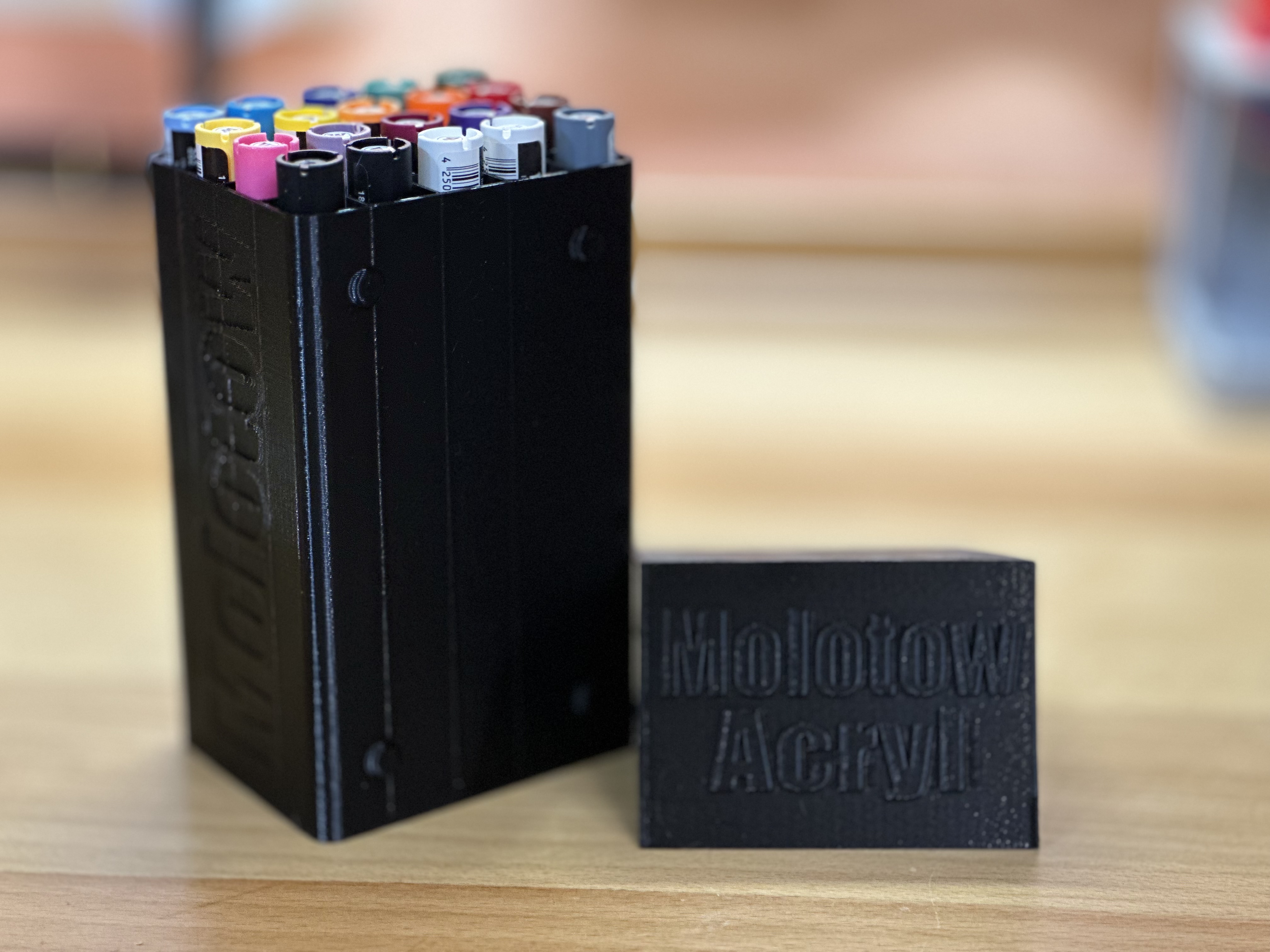 Stackable case for 20 Molotow Acrylic Pens (13mm) +/- base by Clamikra ...