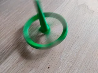 Fast spinning top by Baldrik | Download free STL model | Printables.com