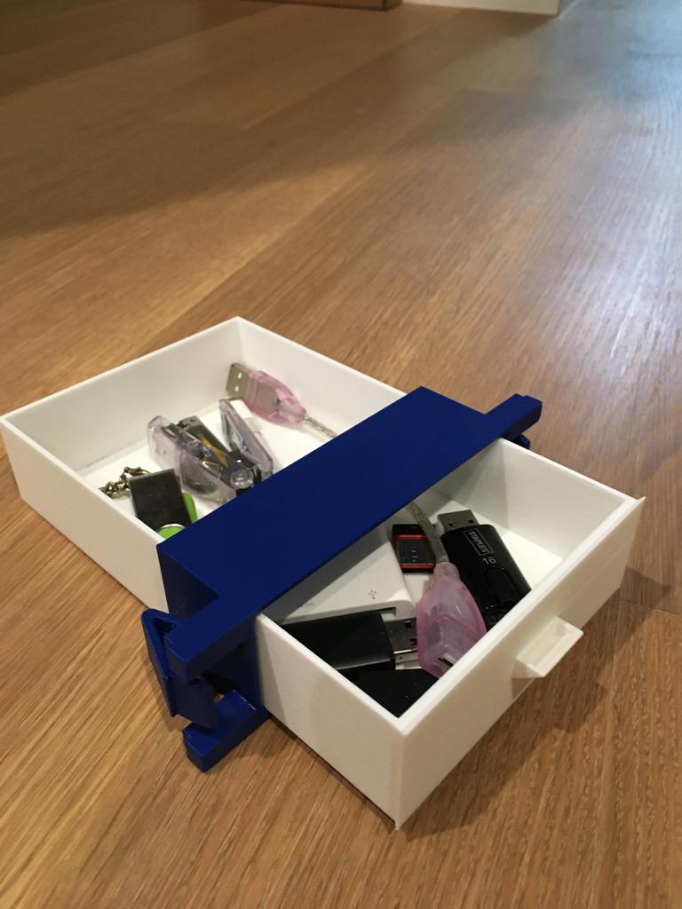 CD-slot Computer Drawer by Read Die | Download free STL model ...