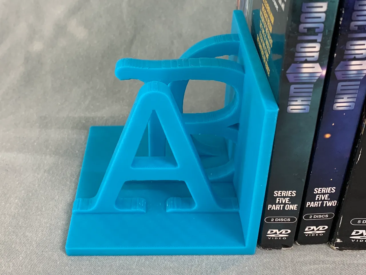 Alphabet bookends by Ch'marr | Download free STL model | Printables.com