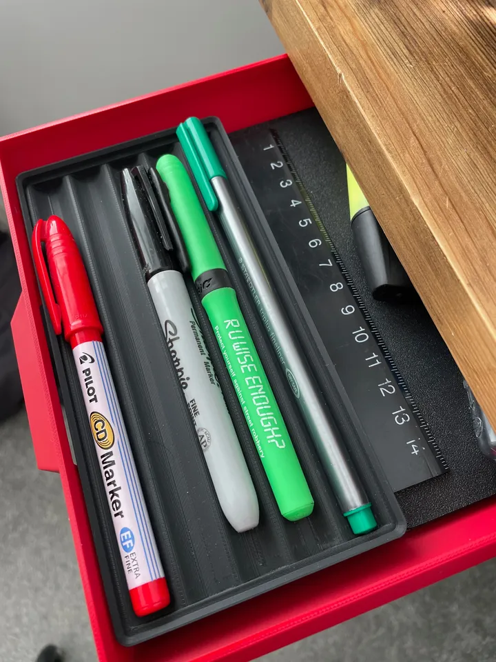 Gridfinity 4x2 Pen tray by Sumo.Hipster | Download free STL model ...