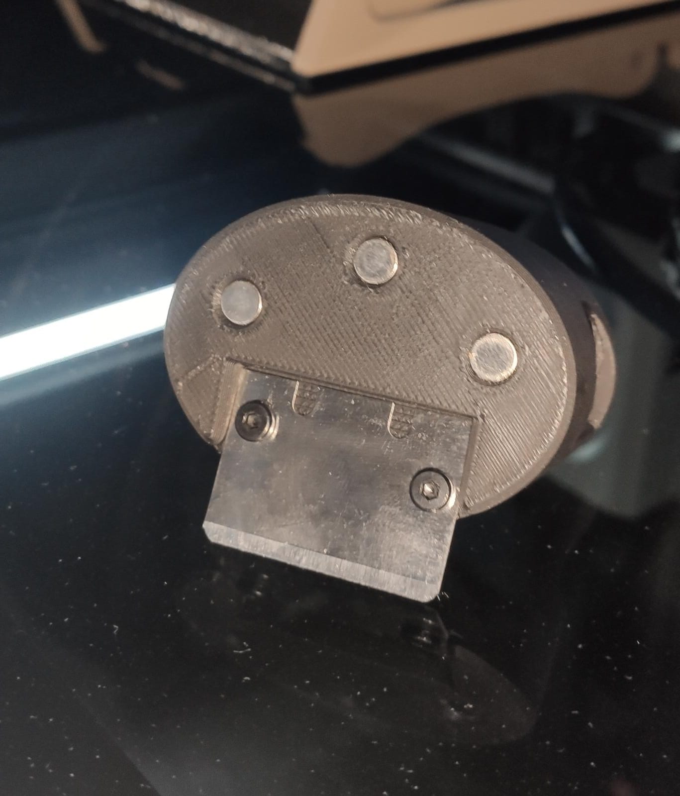 Bambu Lab Scraper (6x2 magnets) by ELLANAS | Download free STL model ...