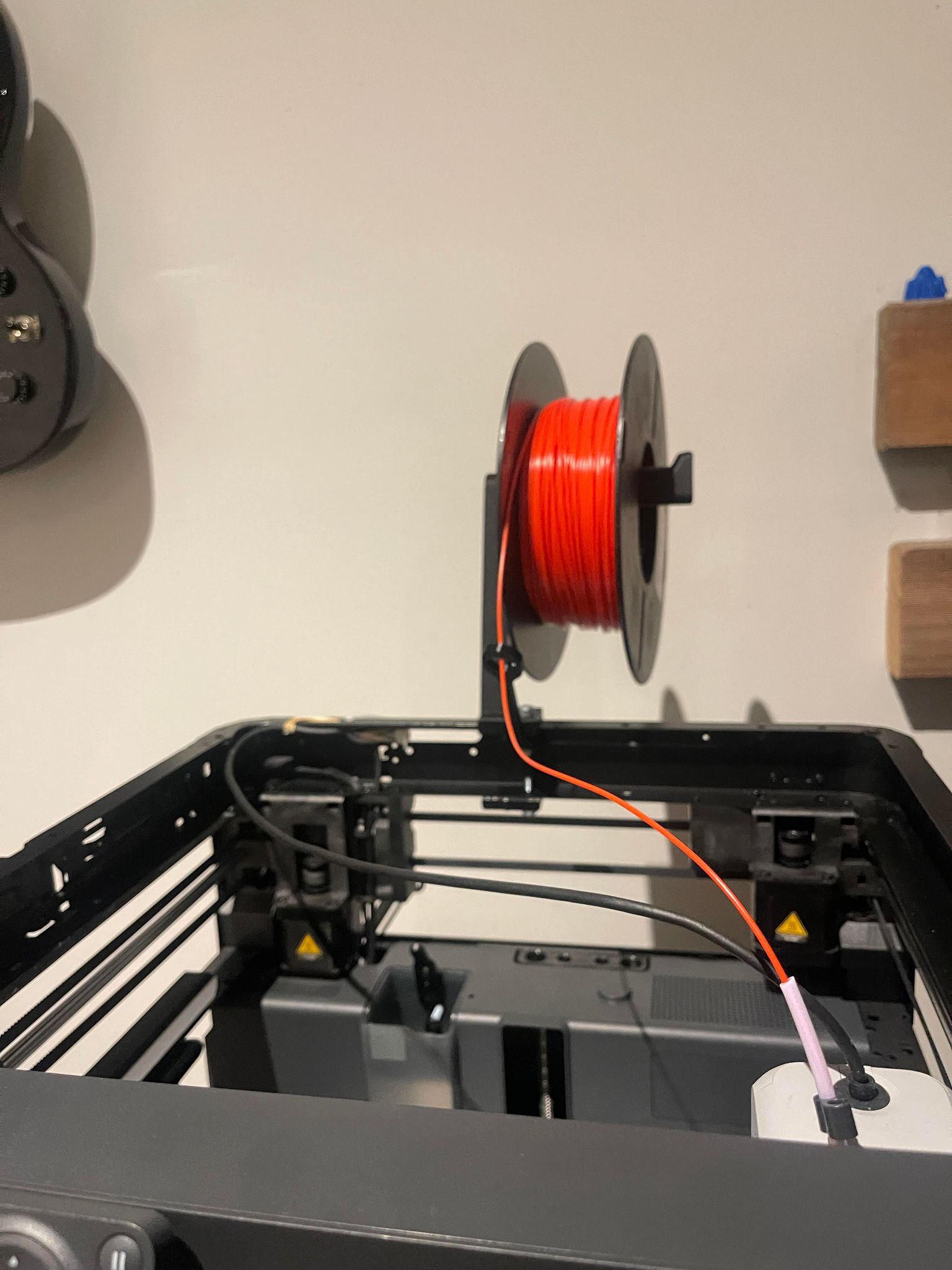 BambuLab P1P - Filament Guide for Top Mounted Spool by DaVinki ...