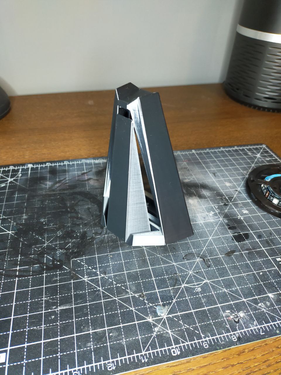 FUTURE LED DESK LAMP by Forgia_3D_lab | Download free STL model ...