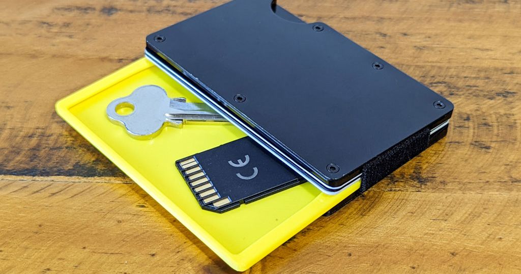 Easy-insert card wallet tray for ridge wallet, holder for keys, cash ...