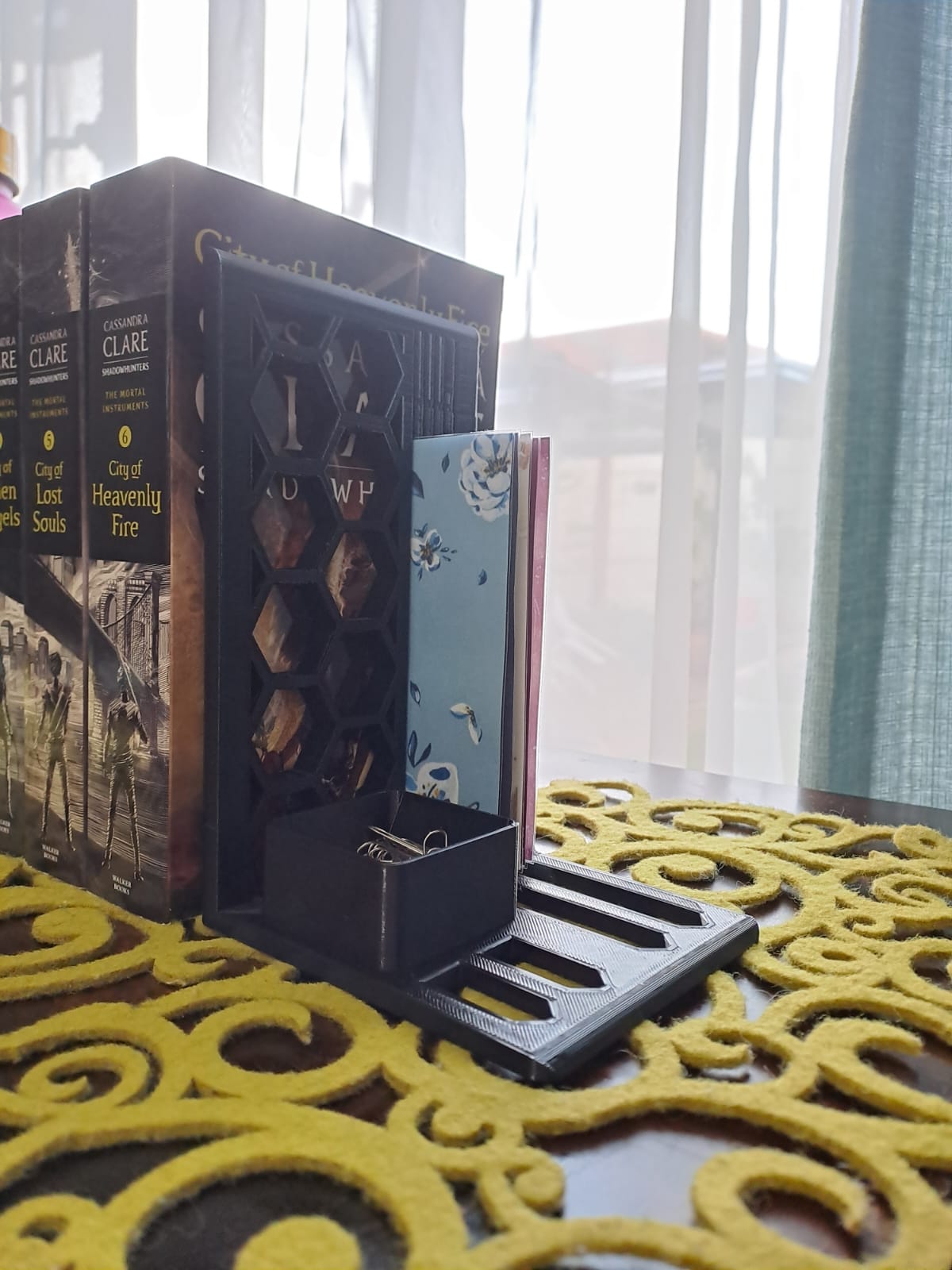 Hex Bookend (bookmark holder) by Alpha | Download free STL model ...