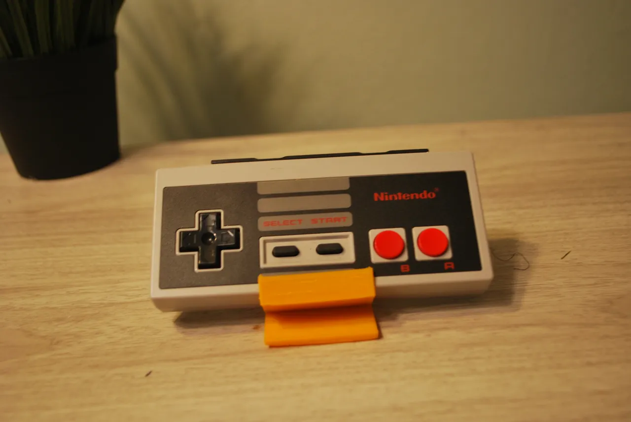 snes or nes controler stand v2 by Seattlewasirens | Download free STL ...