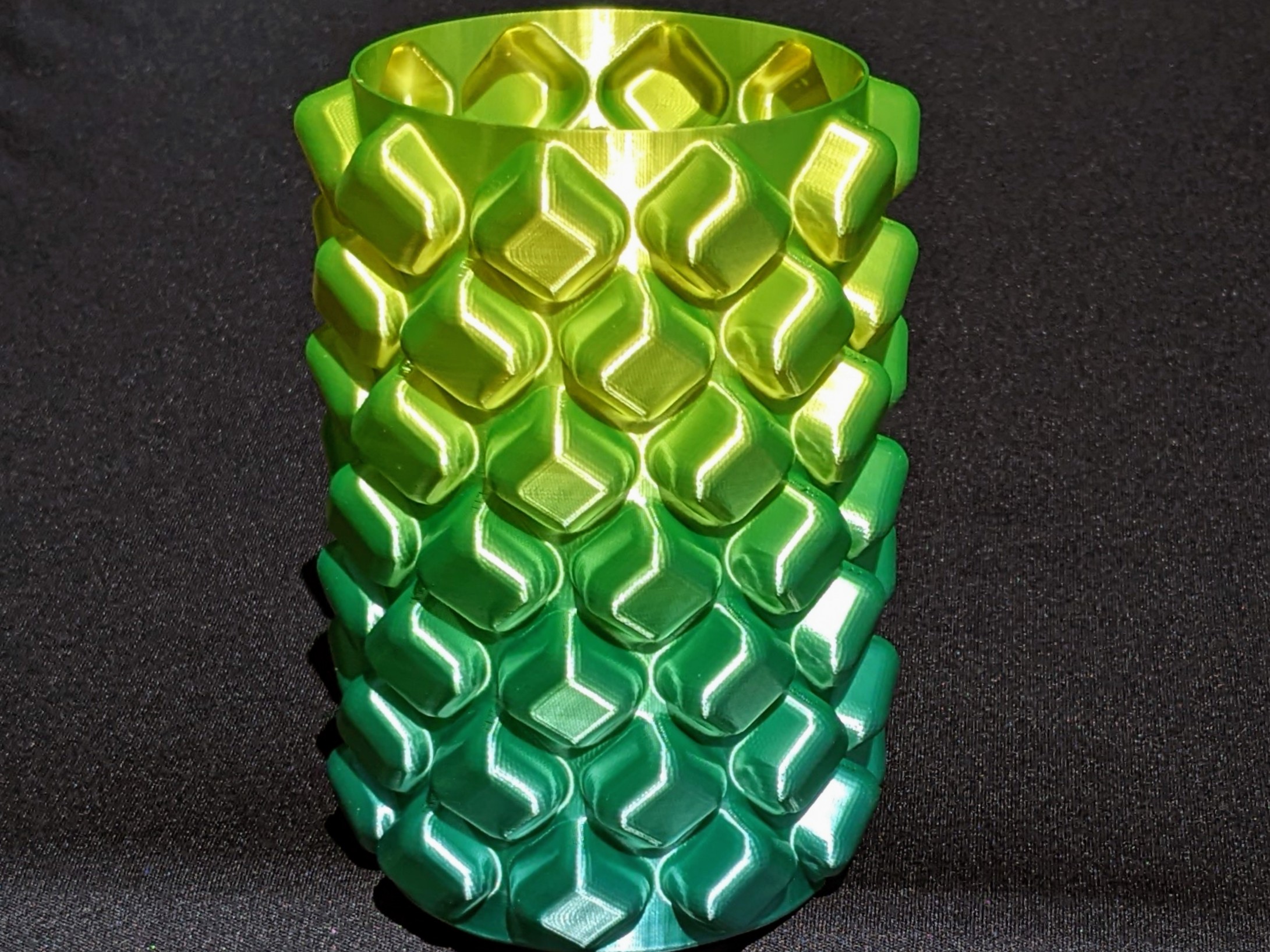Mesmerizing Rounded Cube Spiraled Vase by Grandpa 3DPrints | Download ... Mesmerizing Rounded Cube Spiraled Vase by Grandpa 3DPrints | Download ...