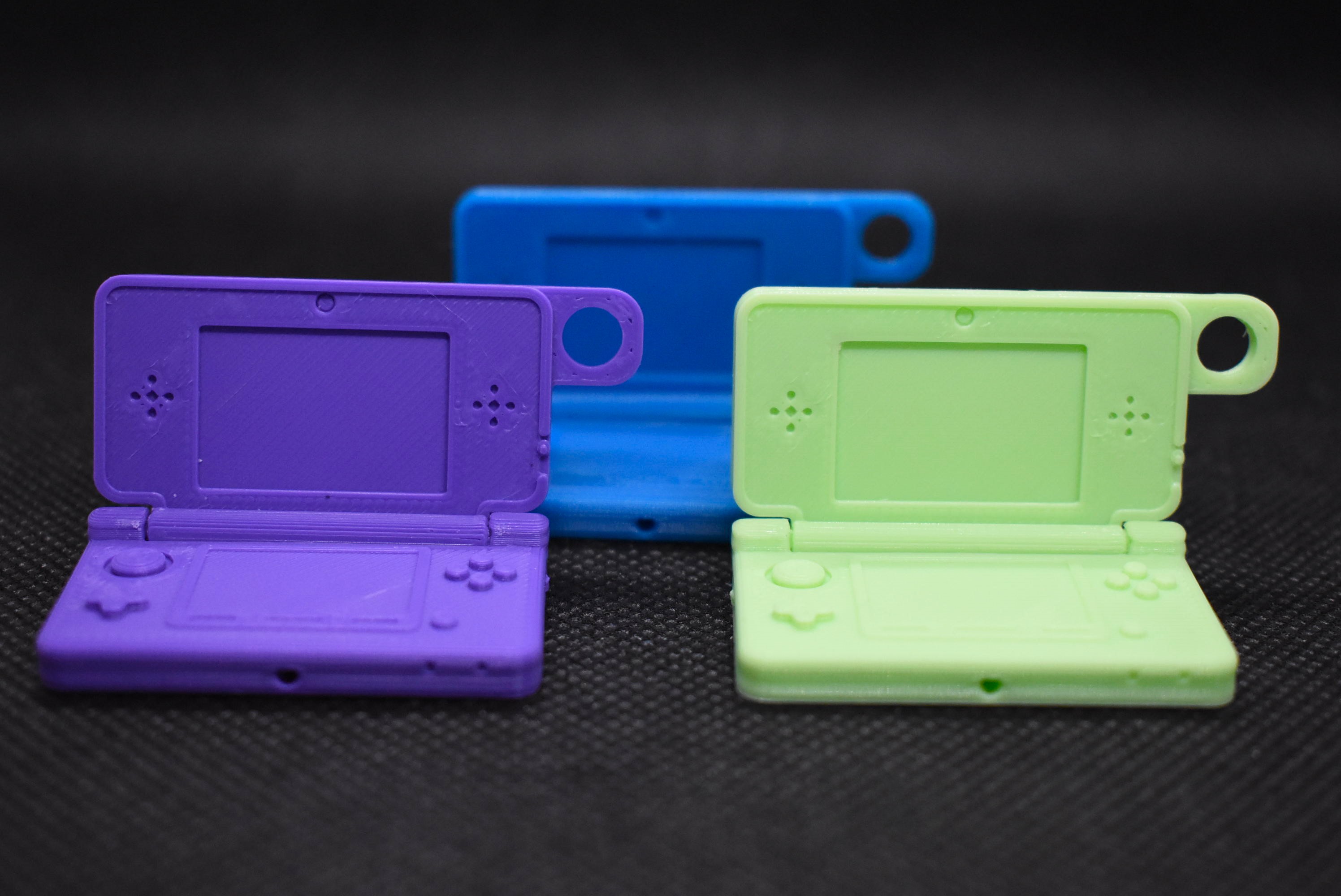 Print in place hinged 3DS keychain by Calin | Download free STL model ...