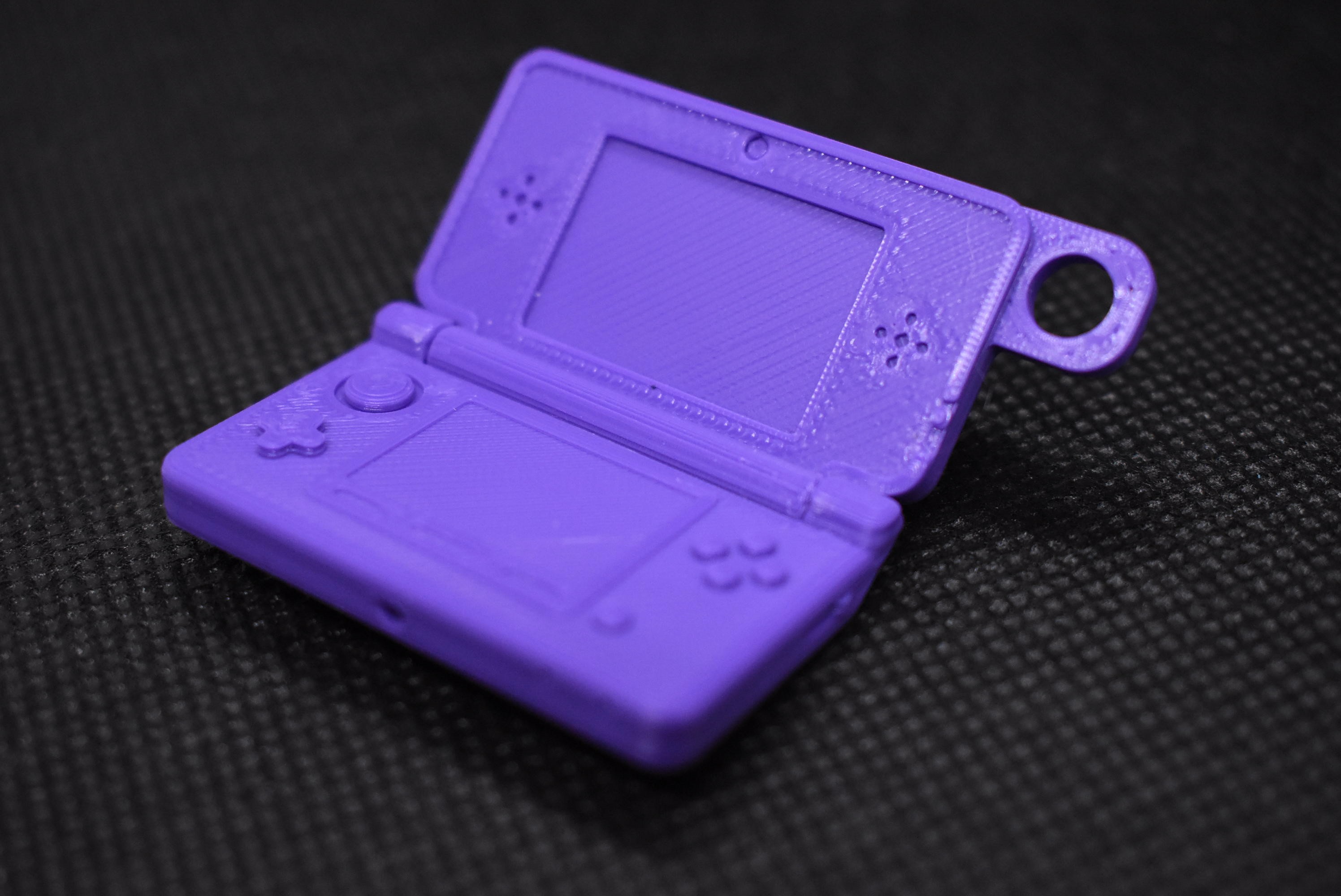 Print in place hinged 3DS keychain by Calin | Download free STL model ...