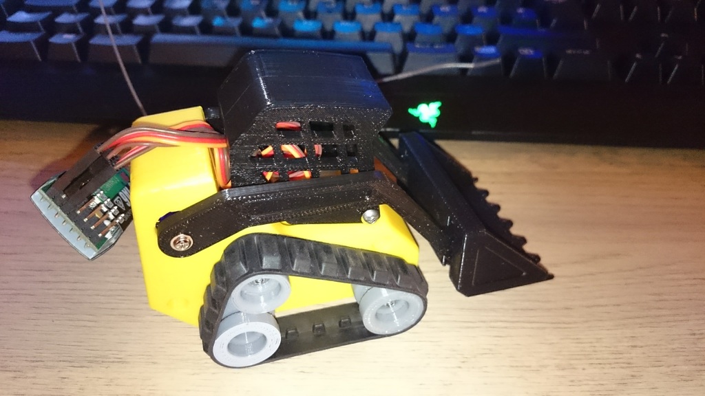 Mini Track Loader RC Micro Servo SG90 HXT900 by Raab6 | Download free ...