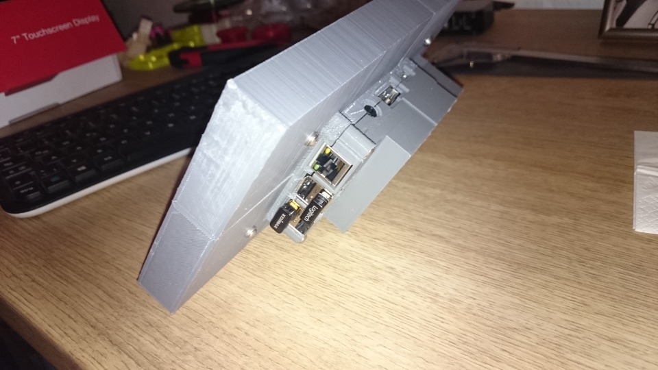 Raspberry Pi 2 7" Touchscreen Case by Raab6 | Download free STL model ...