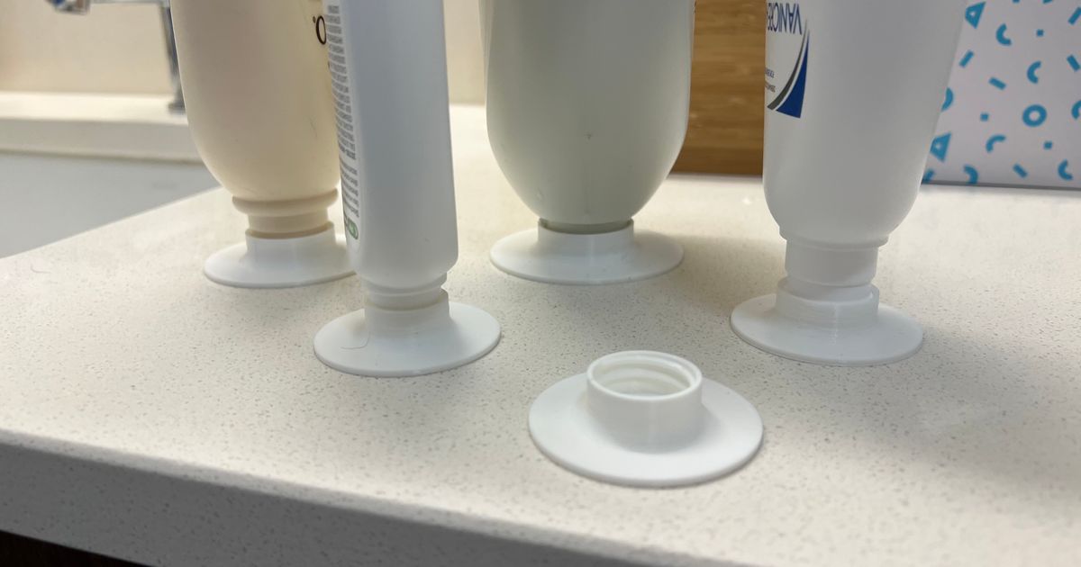 Inverted bottle caps for standard GPI/SPI threads by Matías Rossi ...