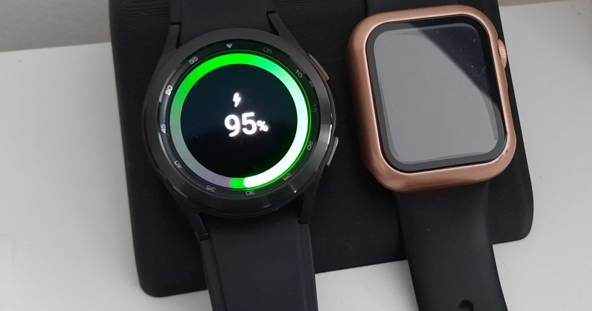 Combi Smartwatch Charger Samsung And Apple by Christian L. | Download ...