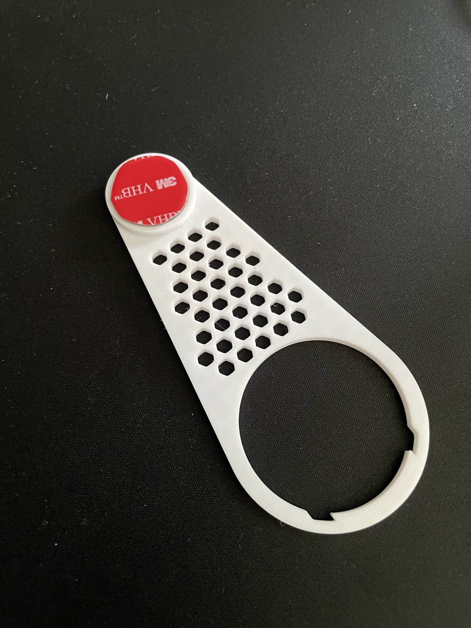 Hyperx Solocast microphone monitor holder by Fedelencio | Download free ...