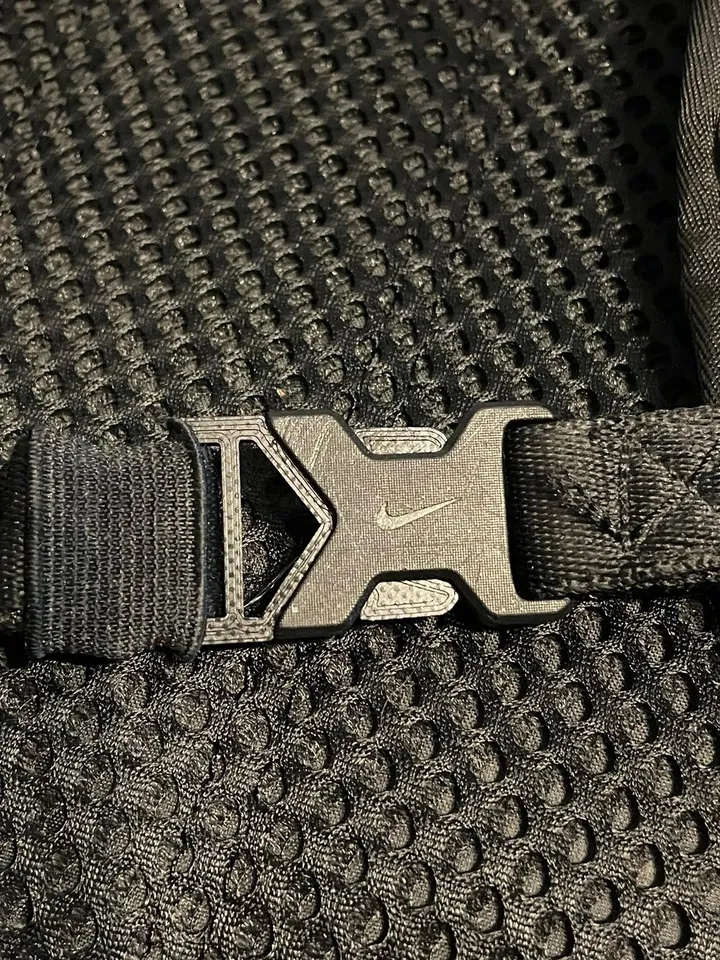 nike backpack buckle by Kondzio | Download free STL model | Printables.com