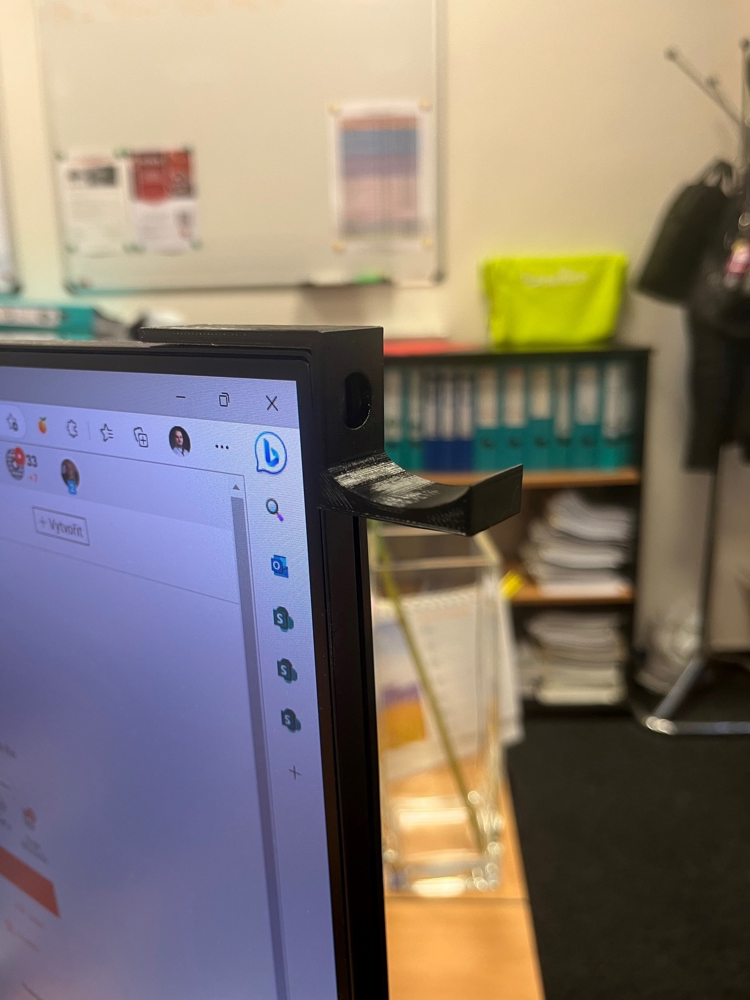 Universal Headset Holder for Monitor by Gregi1337 | Download free STL ...