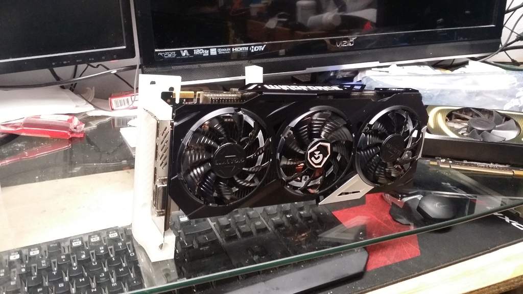 Wall Mounted Graphics Card by Natpie | Download free STL model ...