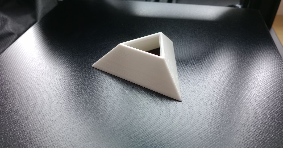 Rubik's cube stand by Omar Pérez Falcón | Download free STL model ...