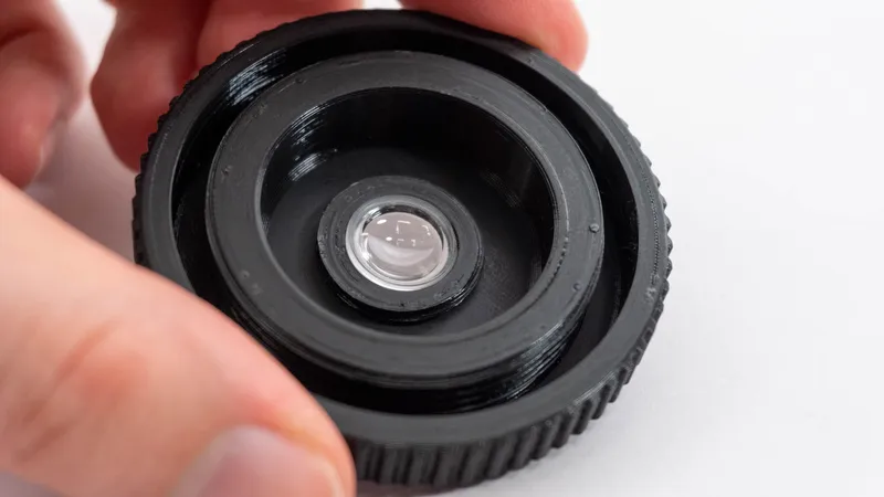 Disposable Camera Lens Adapter por volzotan | Descargar modelo STL gratuito | Printables.com