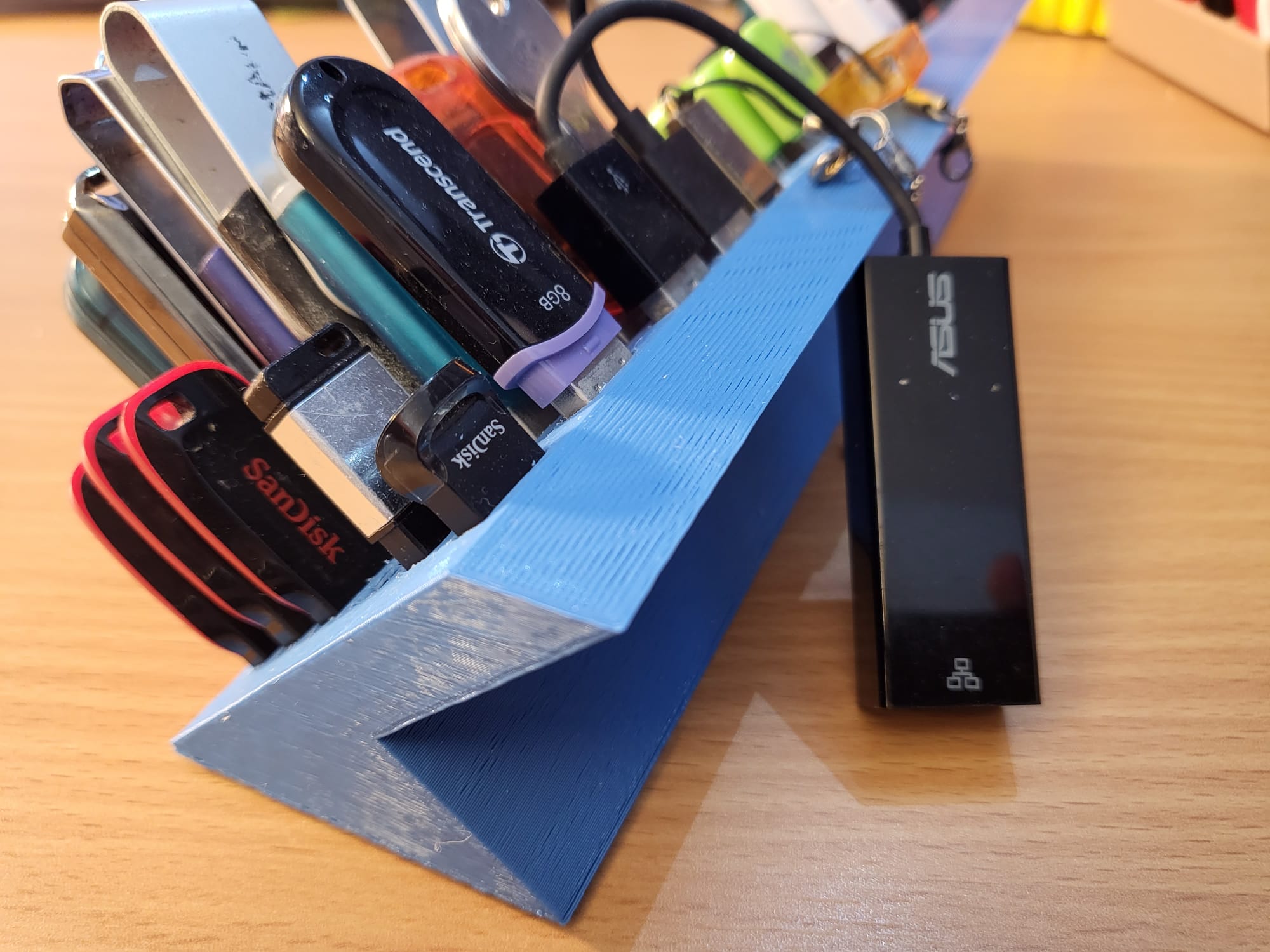 USB - SD - MicroSD Organizer / Stand / Holder by Dieti | Download free ...