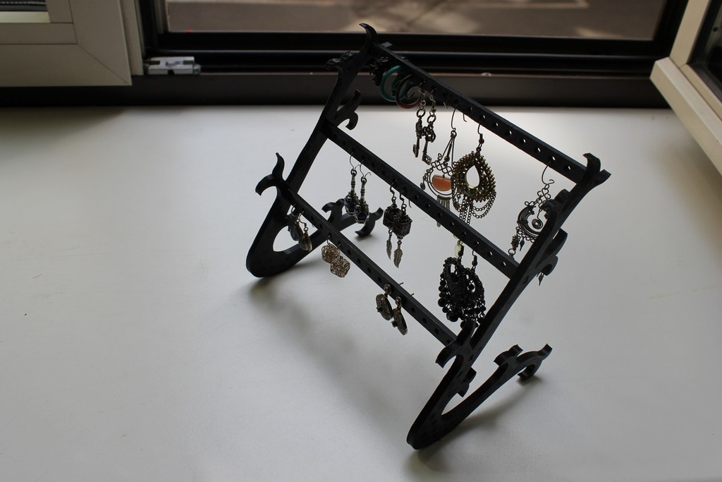 Customizable Earring Stand by stylesuxx | Download free STL model ...
