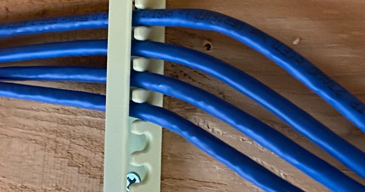 Network Cable Comb V2 by Uenbzsto | Download free STL model ...