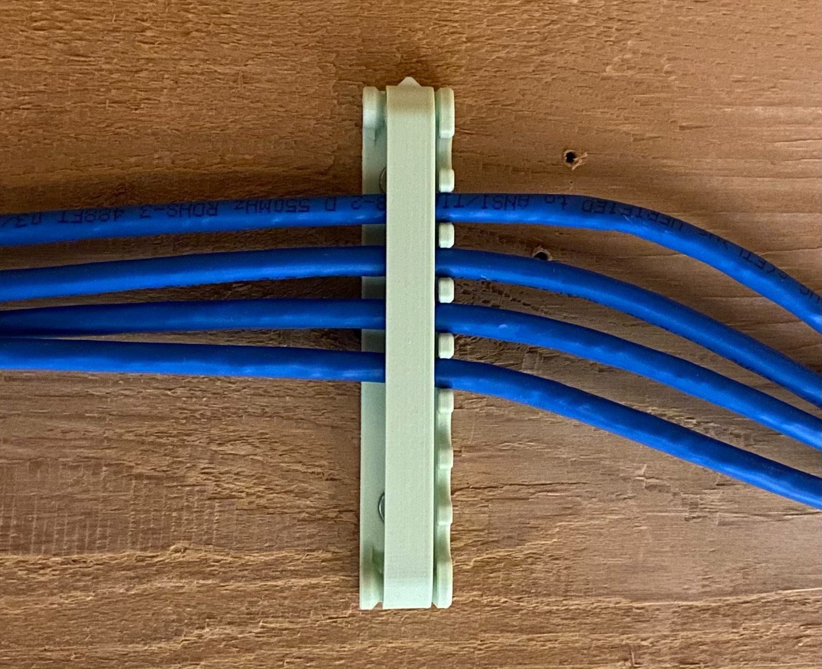 Network Cable Comb V2 by Uenbzsto | Download free STL model ...