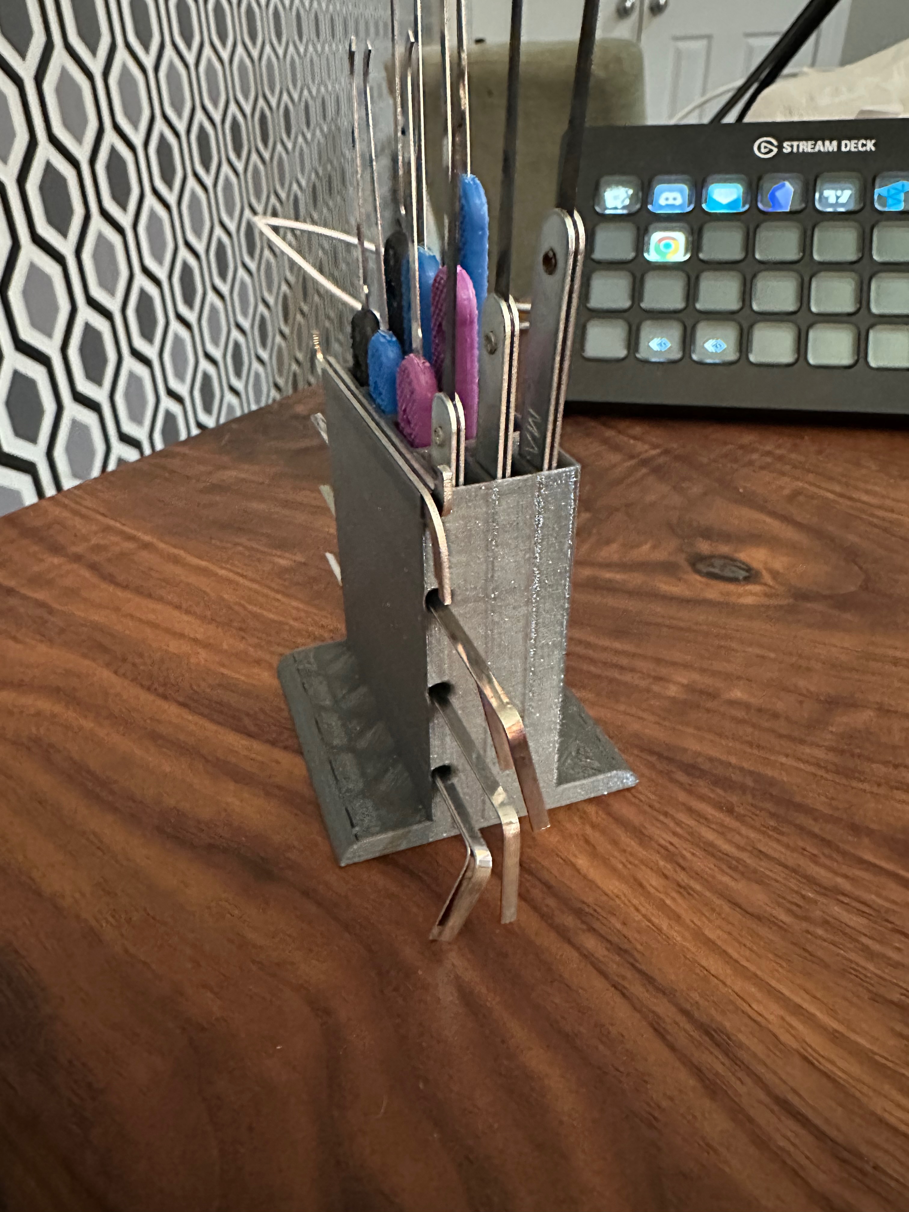 Lockpick Stand von Typhune | Kostenloses STL-Modell herunterladen ...