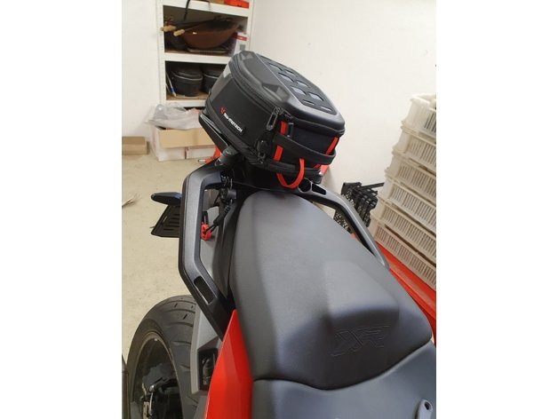 BMW S1000XR SW motech tankbag rear seat adapter by Jan Pravda ...