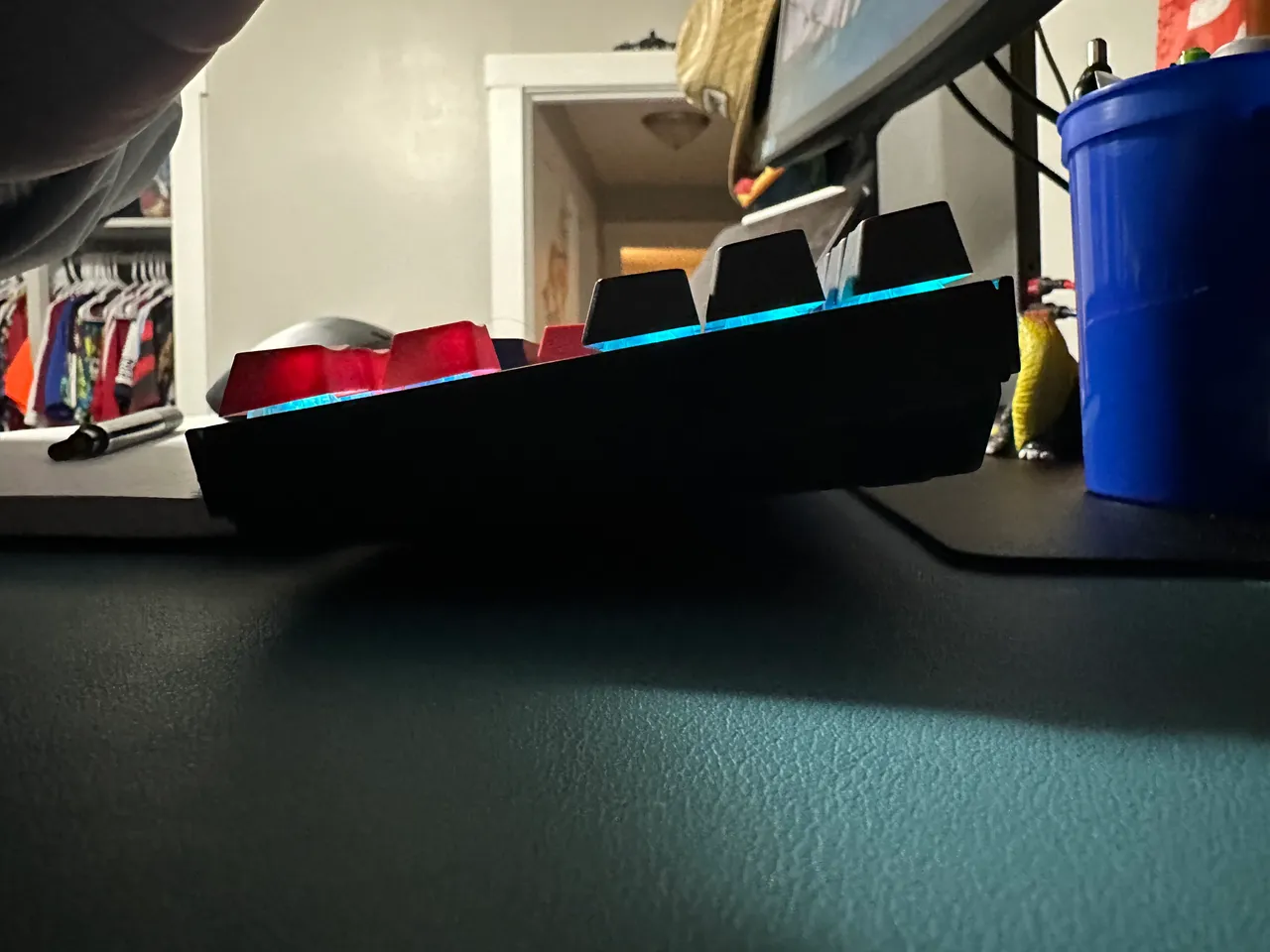 Sidekick Notepad Keyboard Stand by ProbablyNotIan | Download free STL ...