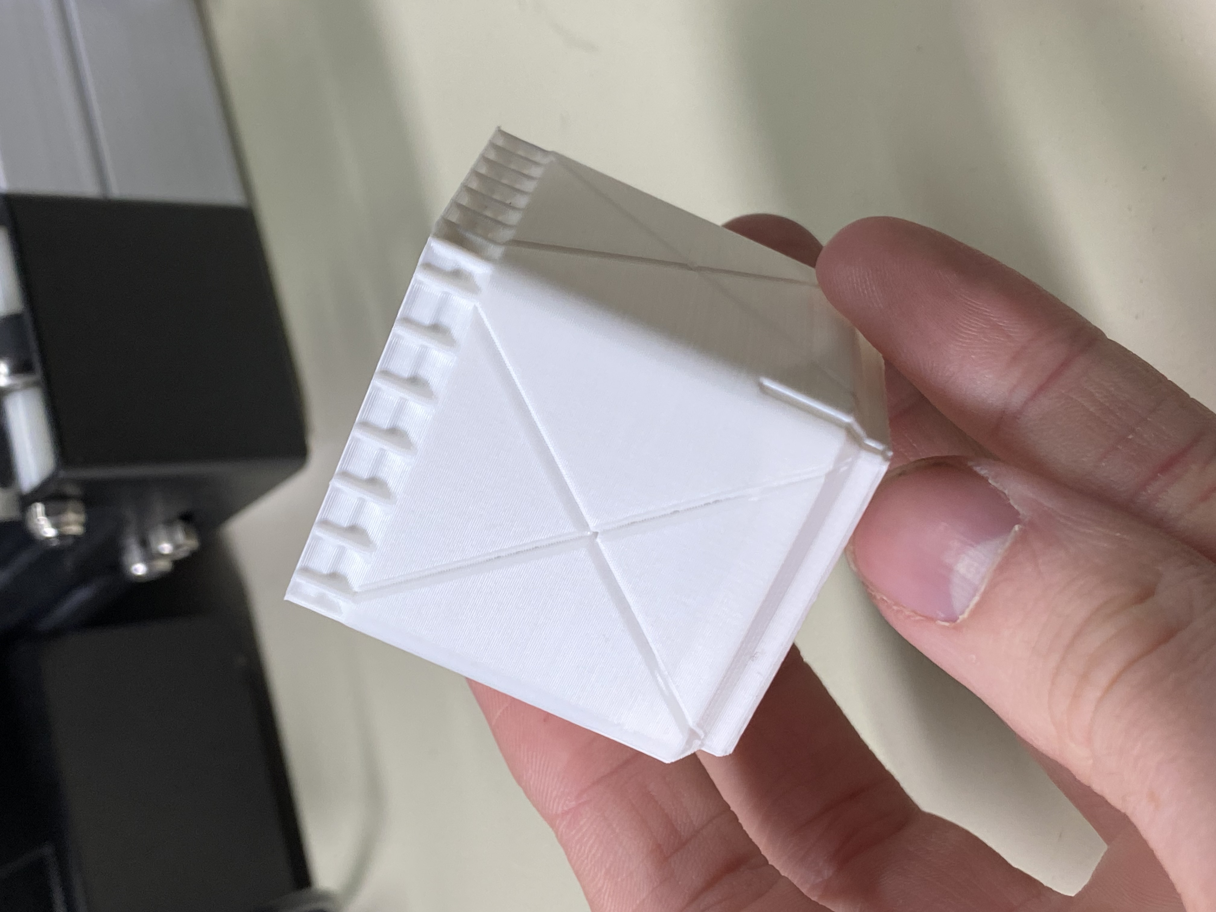 Reinforced Spiralized Gridfinity Bin by ah9illator | Download free STL ...