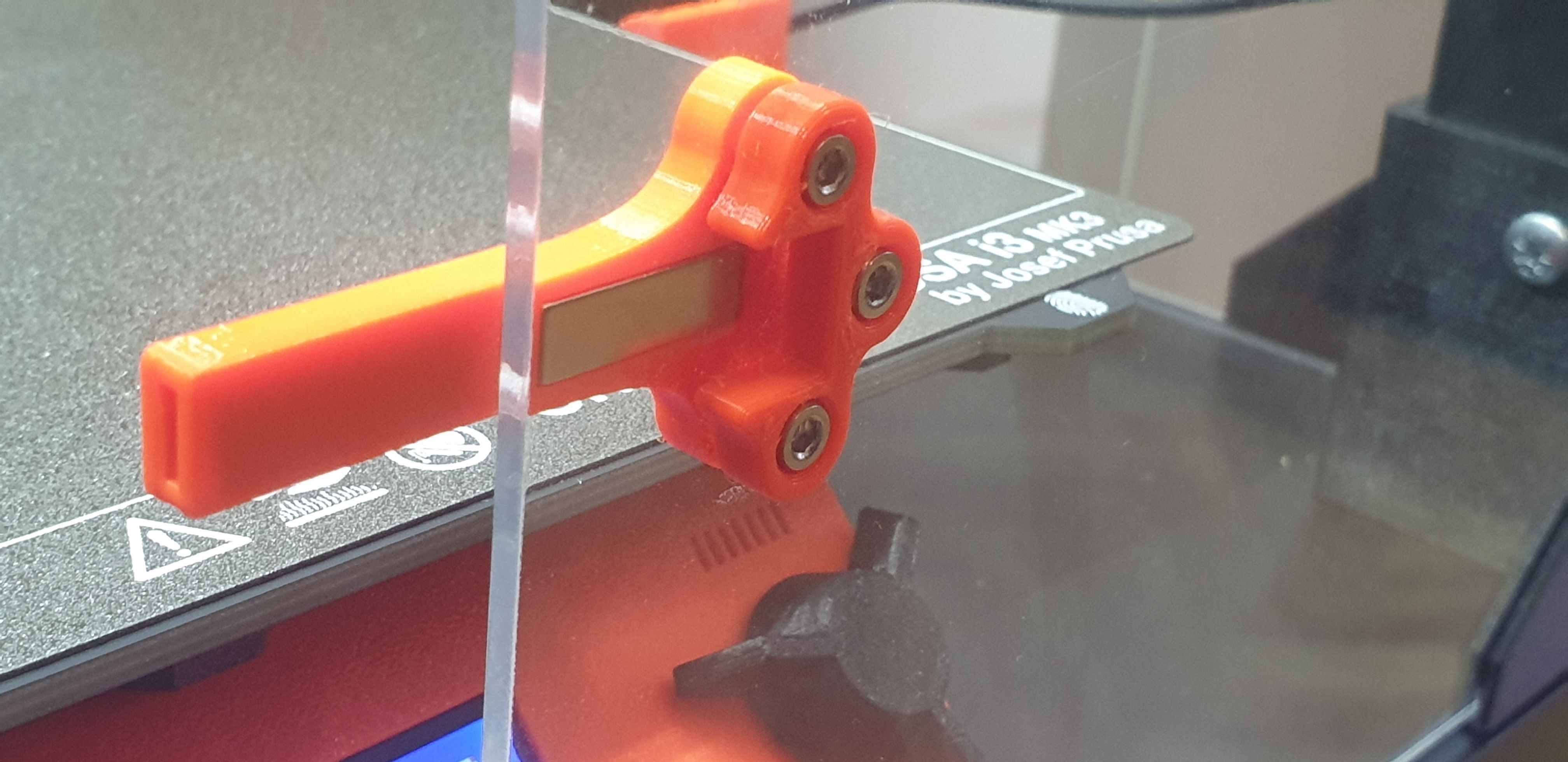 Magnetic door handle for lack enclosure v2 by Tilan2000 | Download free ...