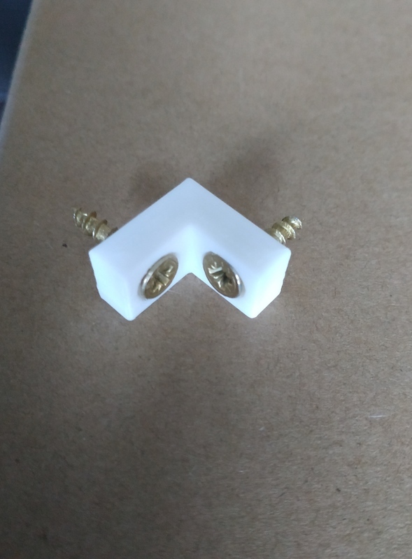 Small shelf bracket (20mm) by DaveBZH | Download free STL model ...