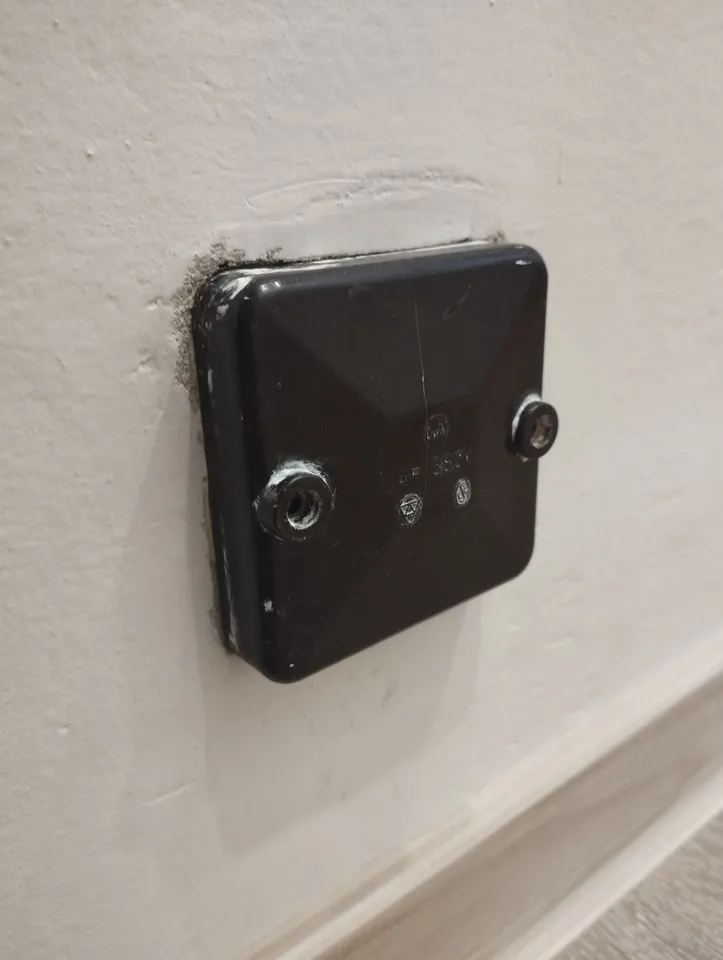Cover for old 220V junction box by Jarda K 66 | Download free STL model ...