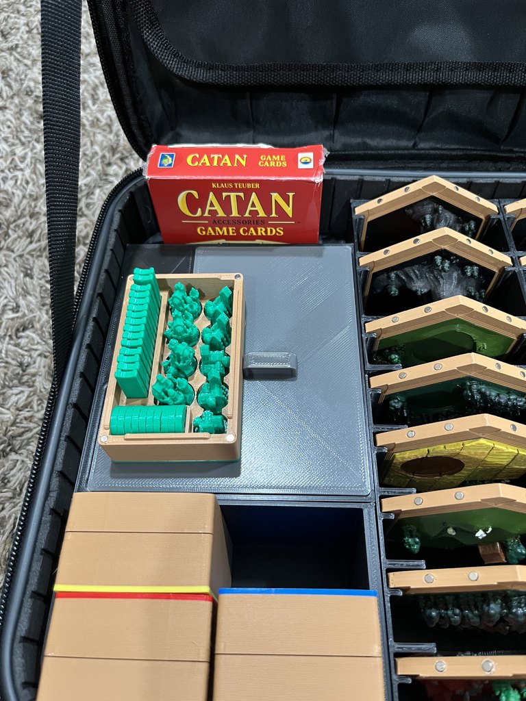 Catan Storage Box w/ Player Piece Holders by ItzAsila | Download free ...