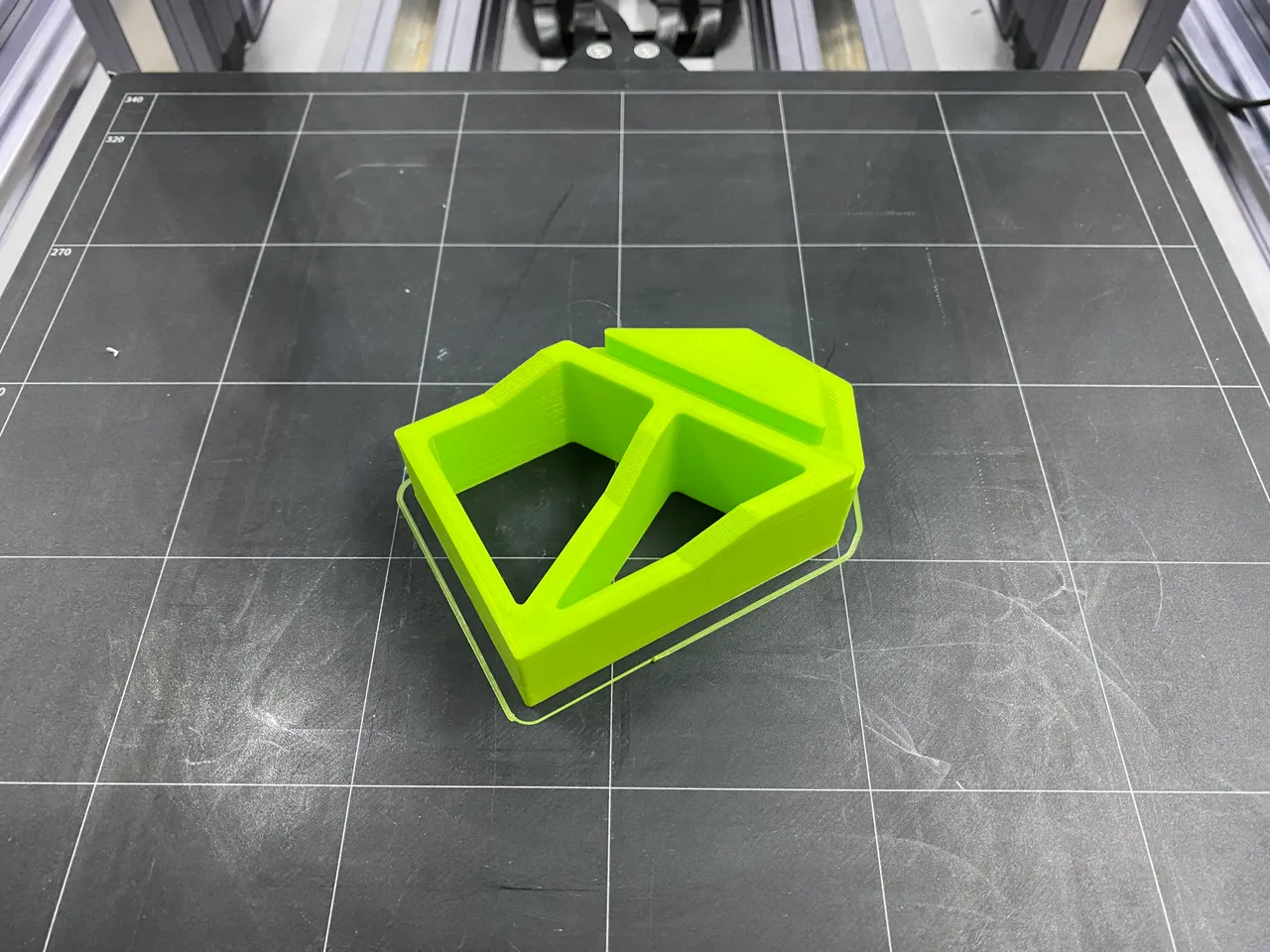Filament arm mount for Snapmaker 2.0 enclosure (A350/F350) by Geddy ...
