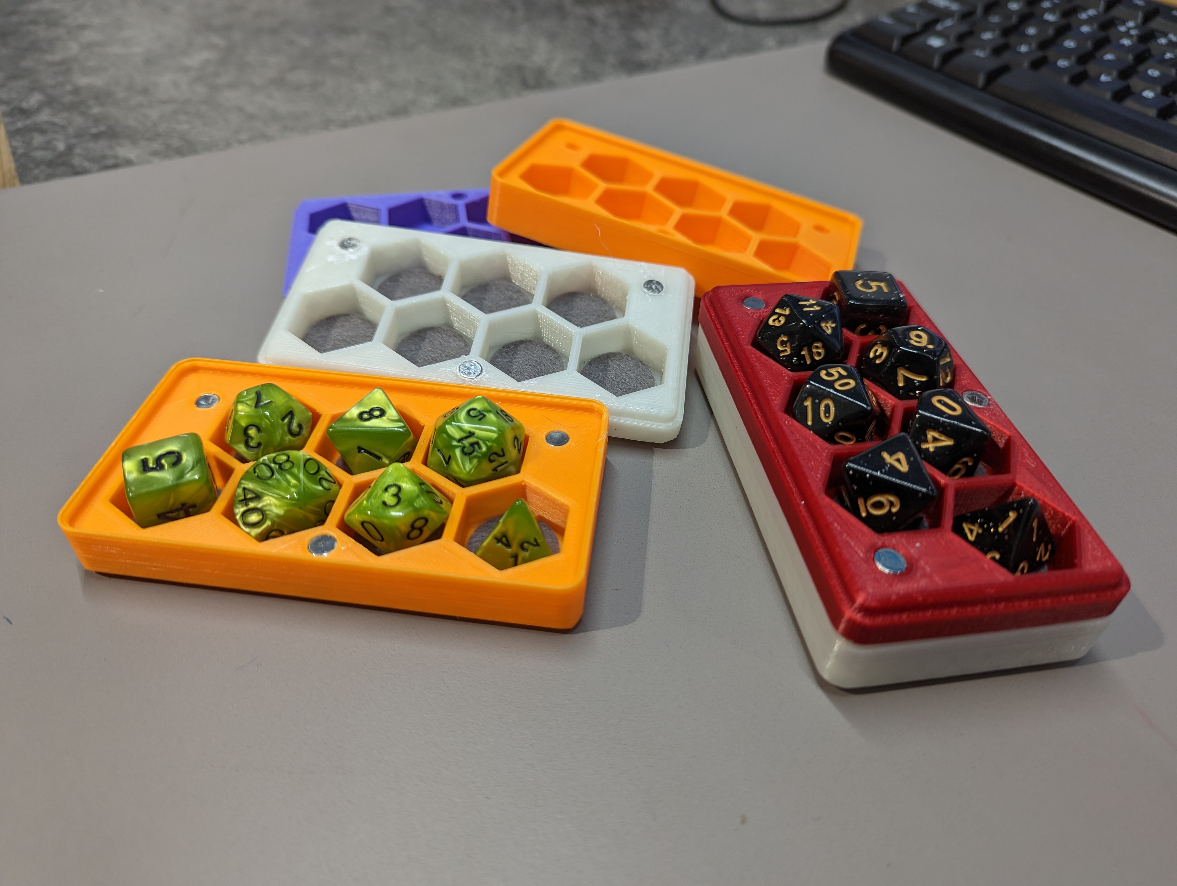 Two part magnetic dice box by Comrade_Davidoff | Download free STL ...