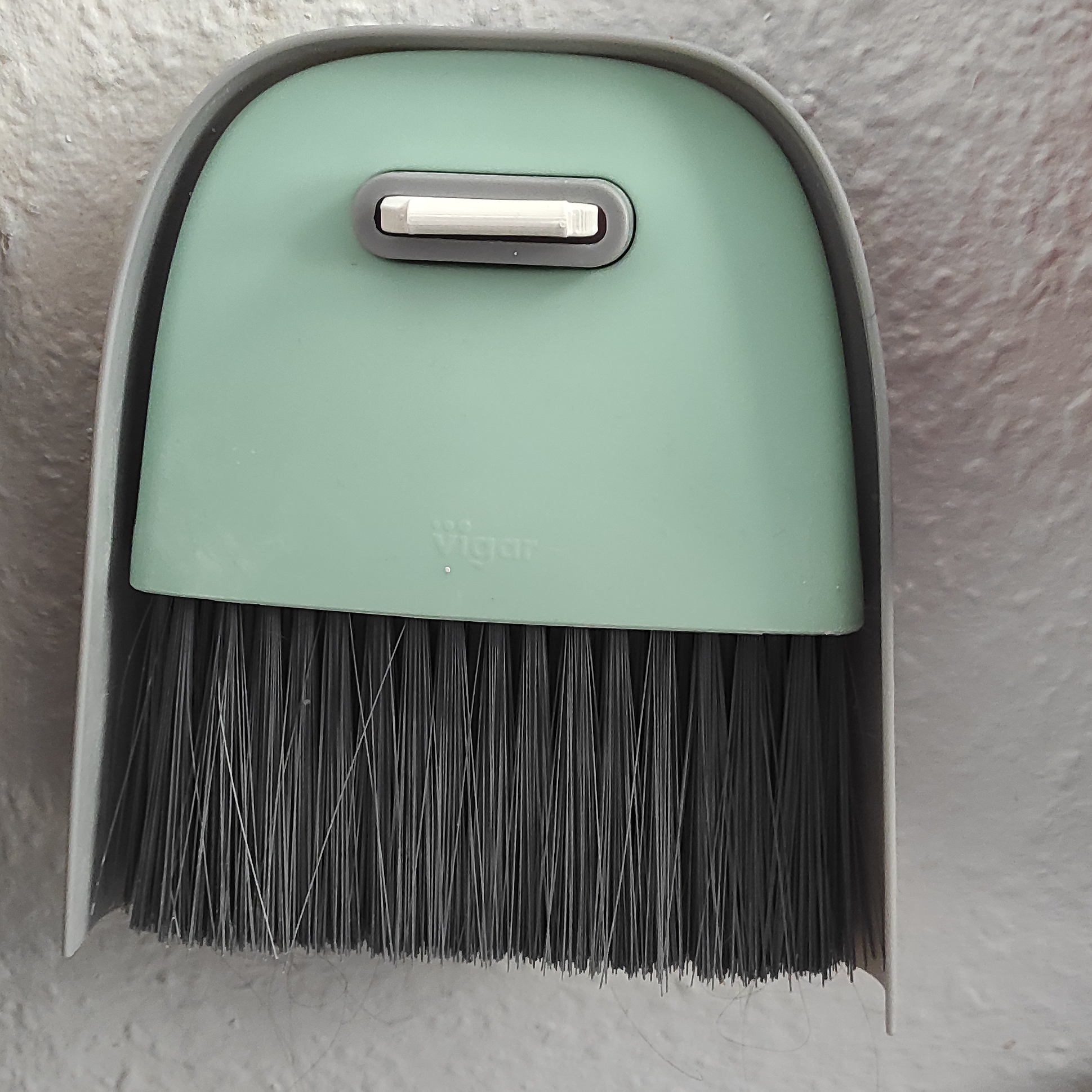 Wallmount for small hand brush and sweeping tray by OSXtraveller ...