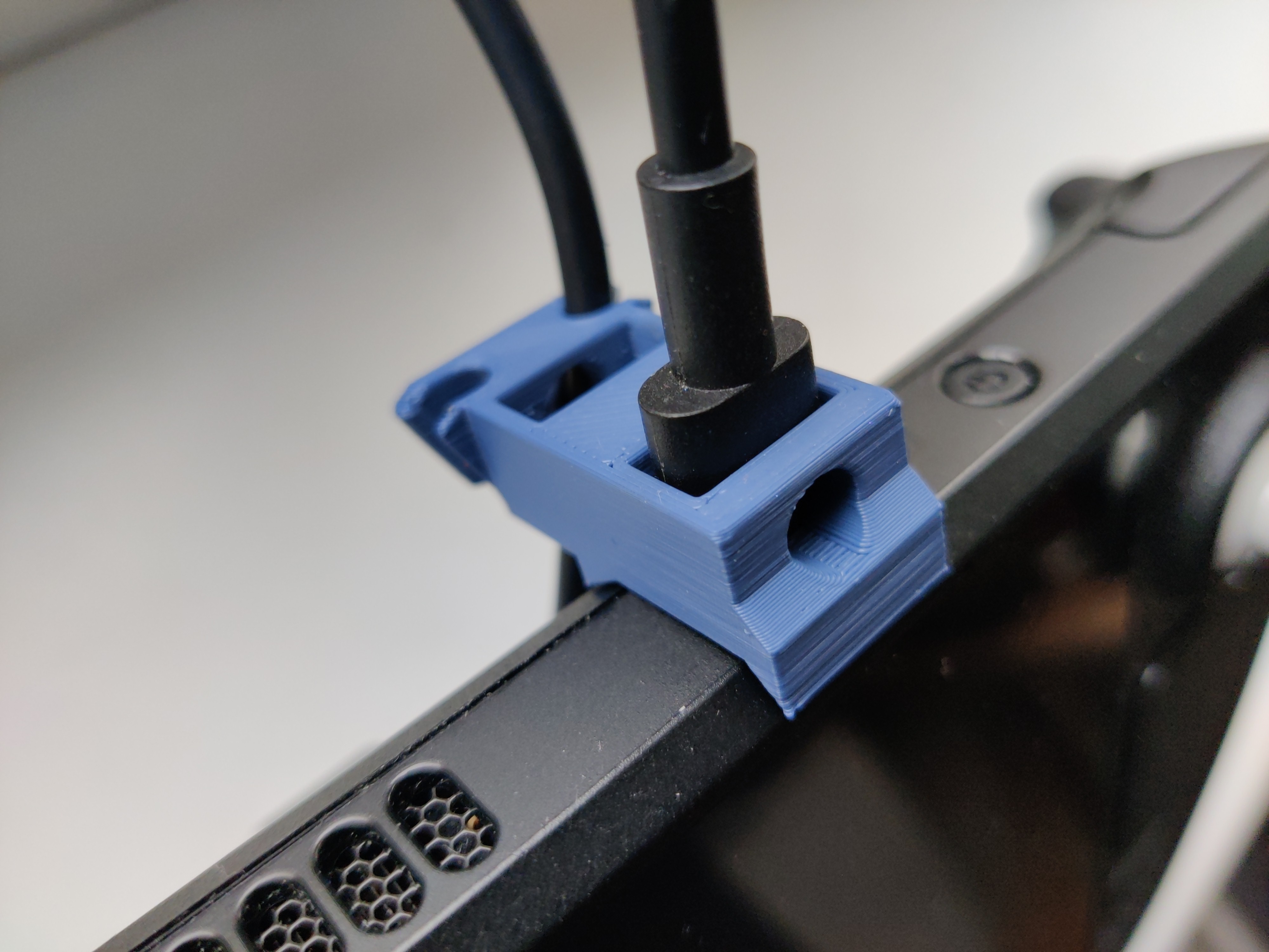 steam deck: usb-c port strain relief v2 by john doe | Download free STL ...